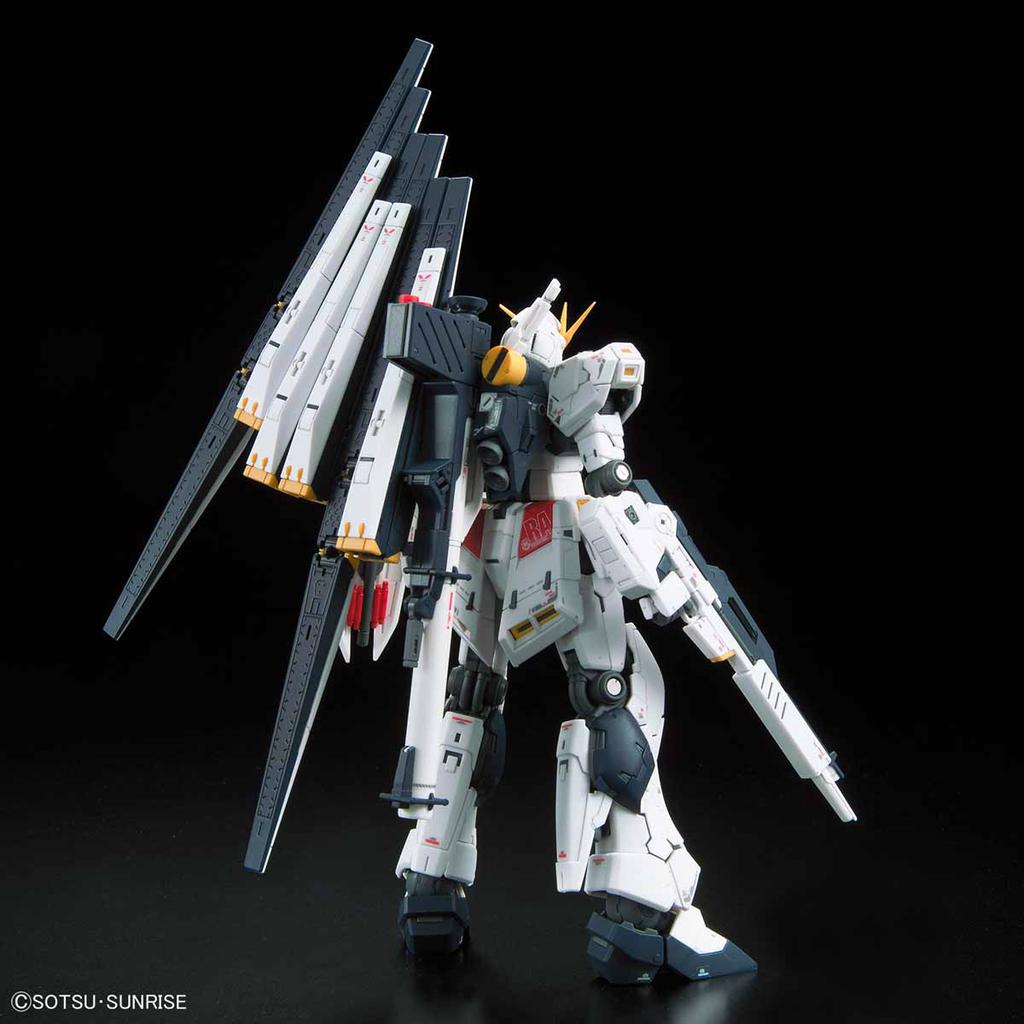 RX-93 NU GUNDAM "CHAR'S COUNTERATTACK", BANDAI RG – GUNDAM COMPANION